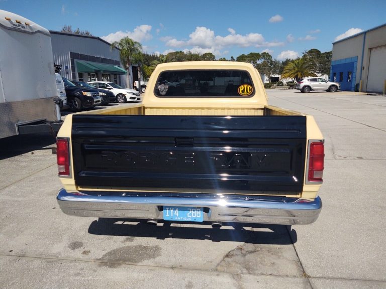 1985 Dodge D100 short bed pick up hot rod for sale