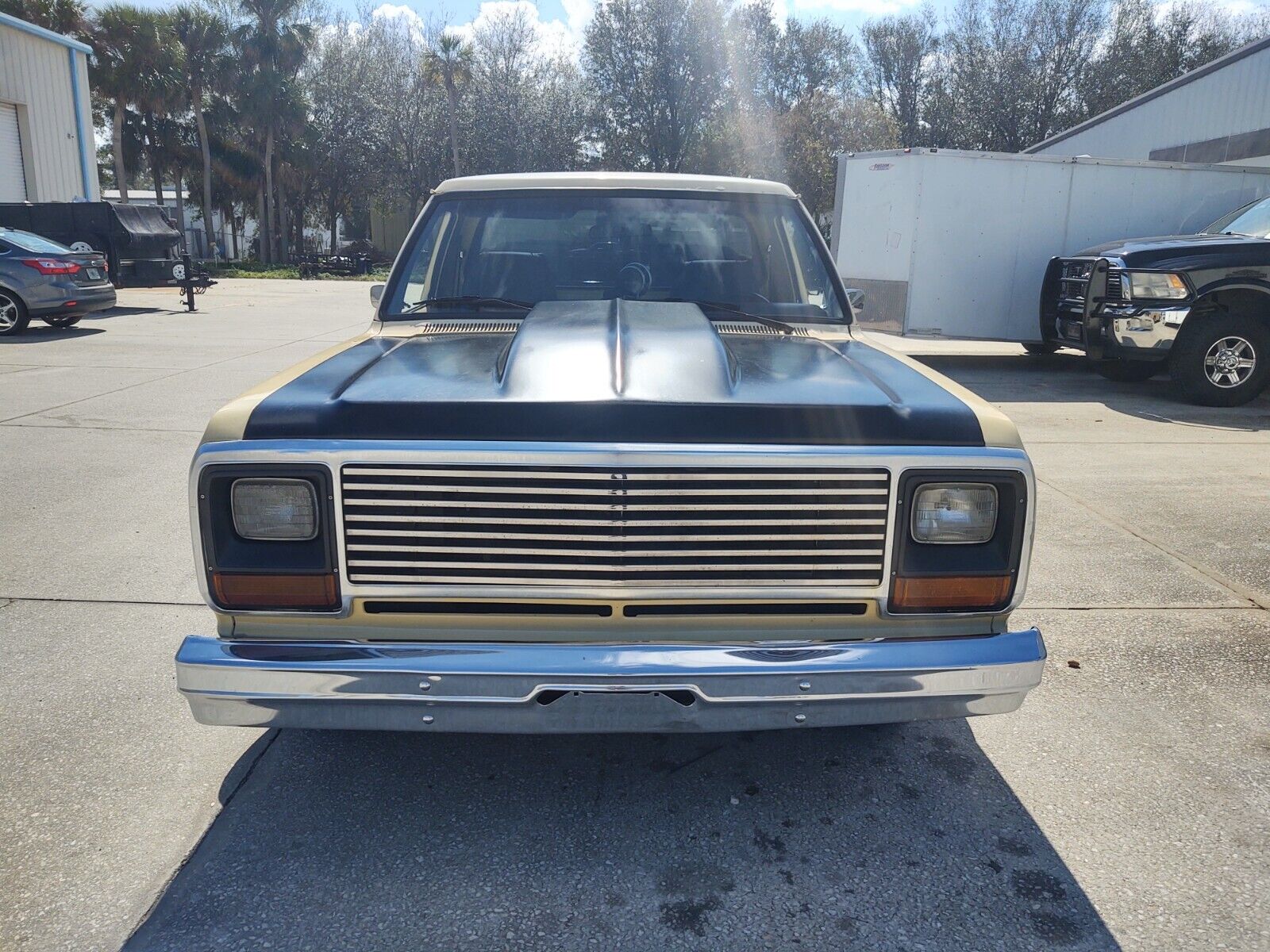 1985 Dodge D100 short bed pick up hot rod for sale