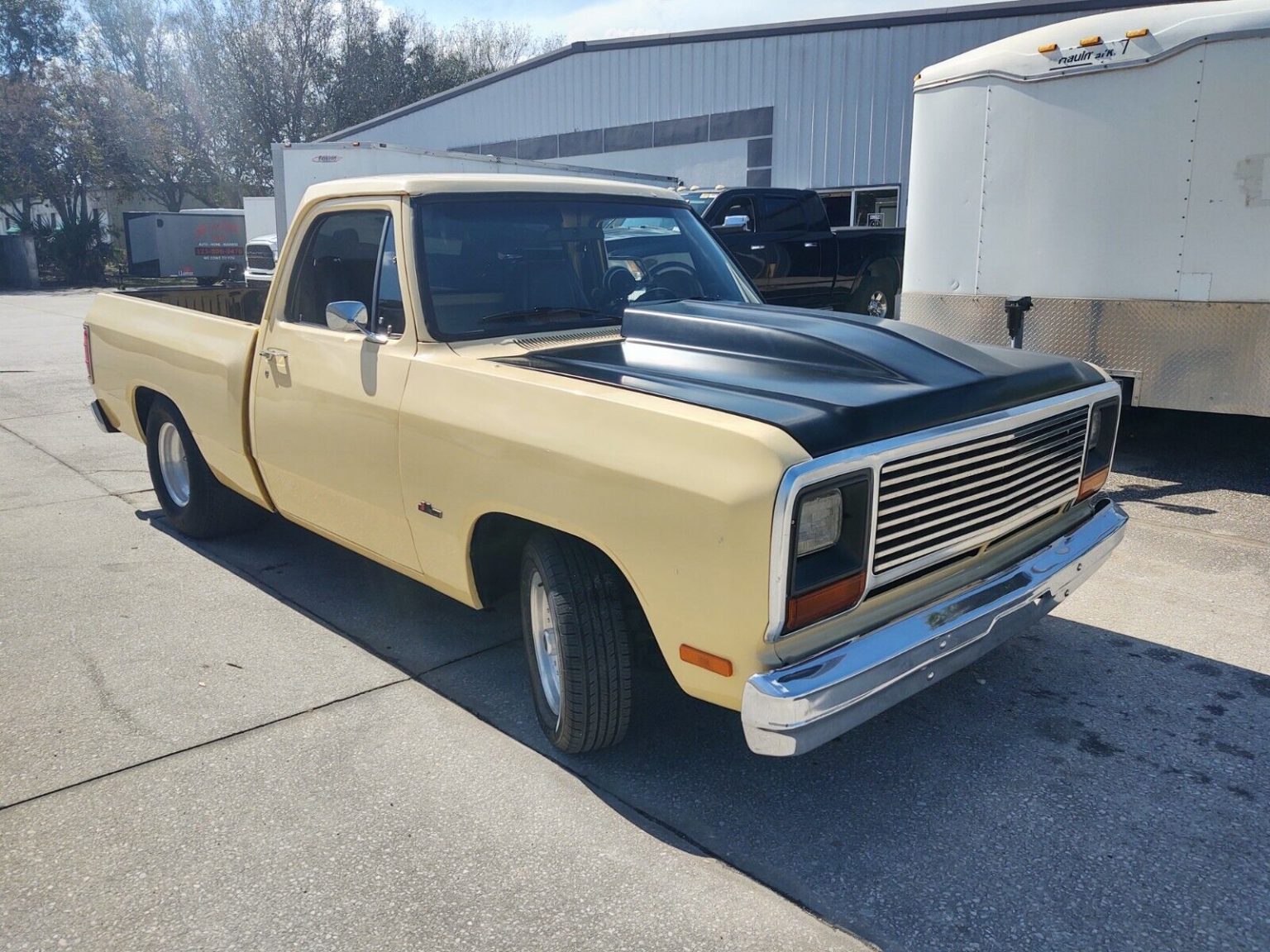 1985 Dodge D100 short bed pick up hot rod for sale