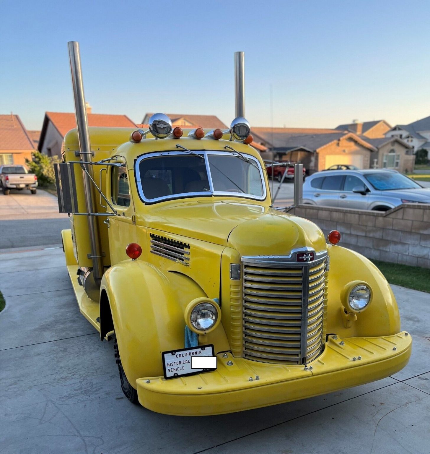 1946 International Harvester custom truck [Bonneville Salt Flats team ...